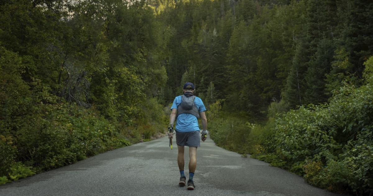 Chasing 400 - DocPlay